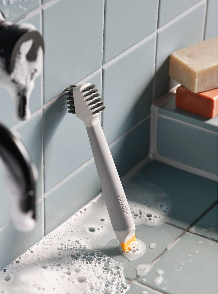 3-in-1 Spot Cleaning Tool CleanTech™ | Joseph Joseph UK