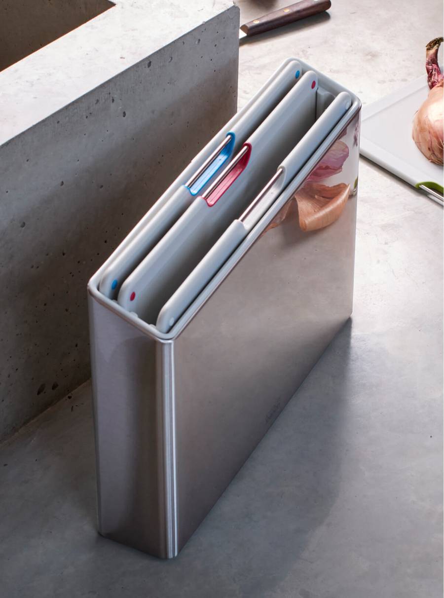 4-piece Grey Chopping Board Set With Case | Joseph Joseph EU