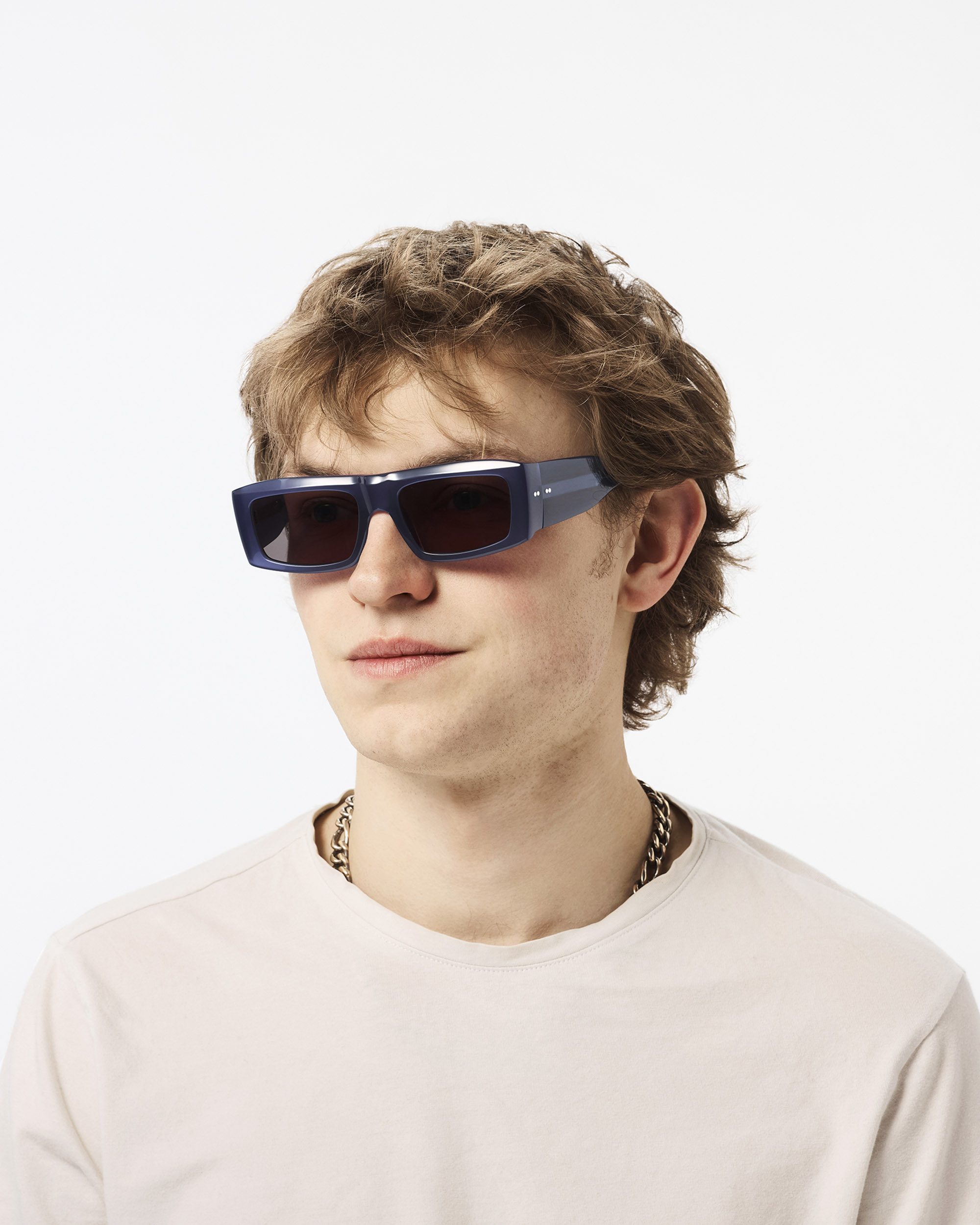 Akira: Bold 90s-Inspired Rectangular Sunglasses | Cubitts