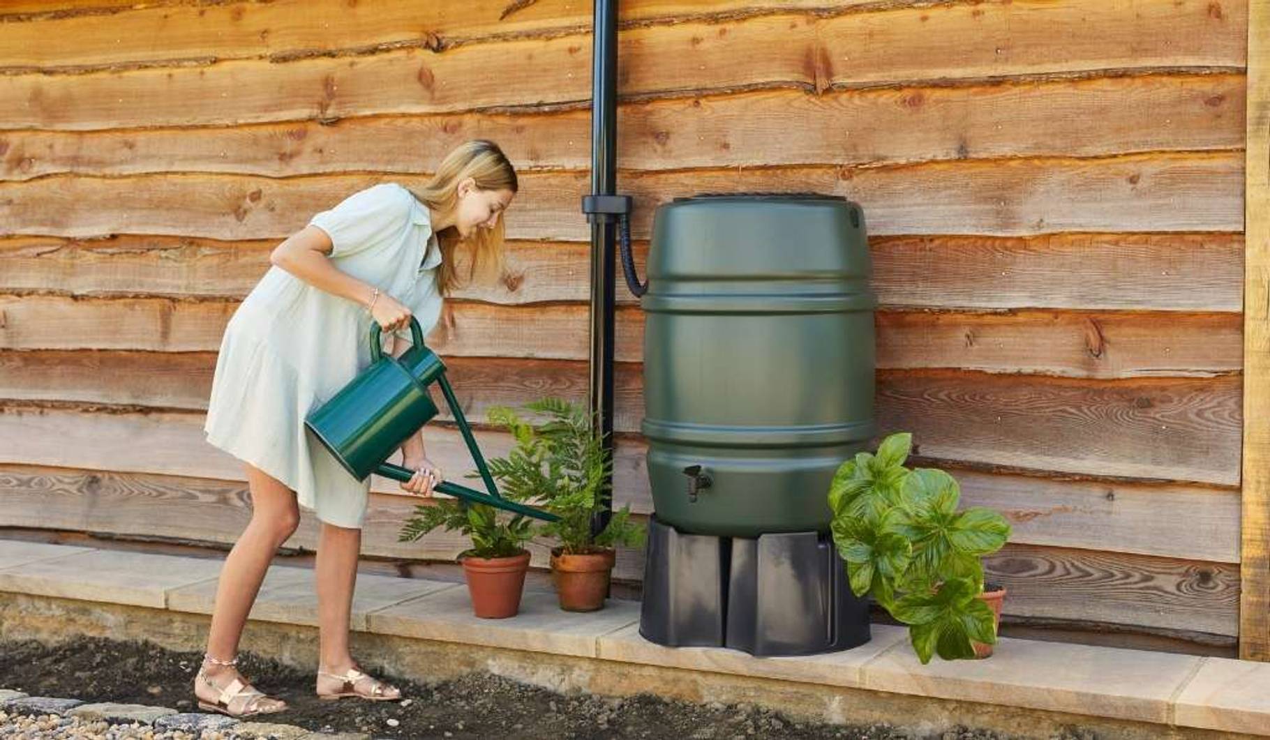 Water Barrels | 168L - 1050L Litre Plastic Garden Rainwater Barrels ...