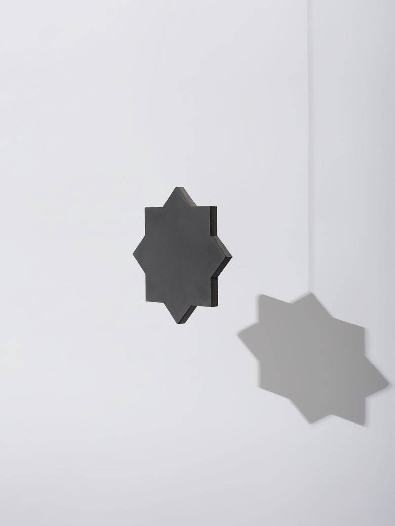 clé cement | pavimenti | charcoal | casablanca star & cross – clé tile