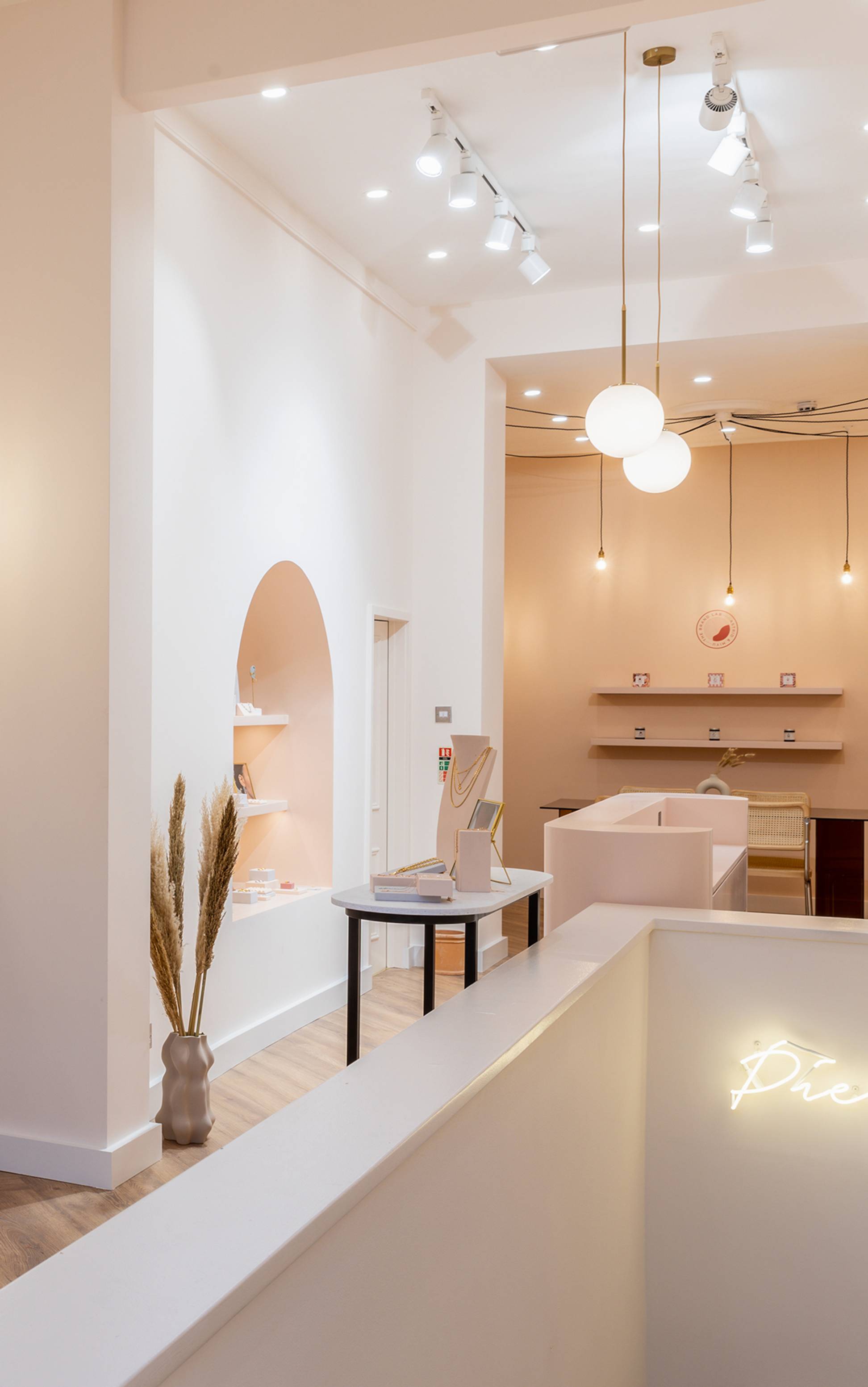 Notting Hill Boutique | Astrid & Miyu Stores