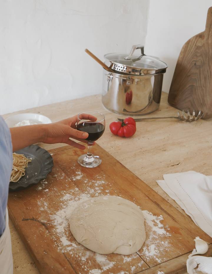 Your Guide to Throwing a Low Key Dinner Party