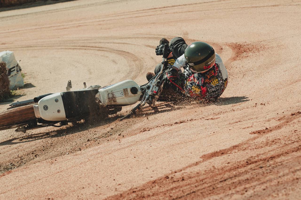 DUST & FUN #2 – Deus Ex Machina Australia