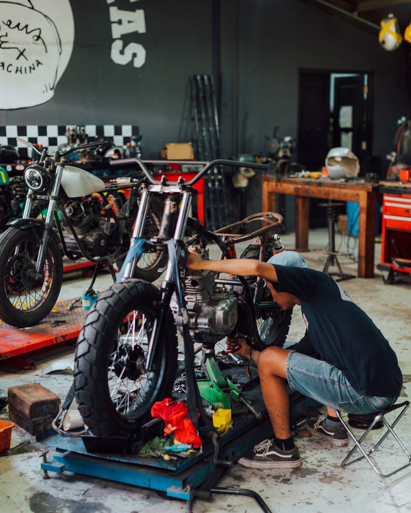 La Tigre - The rebirth of a neglected 2003 Suzuki GS250 Thunder – Deus ...