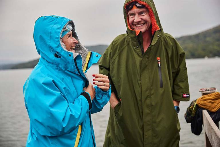 How To Choose The Right Changing Robe For Swimming