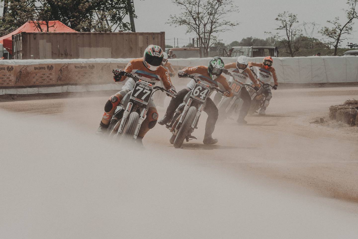 DUST & FUN #1 – Deus Ex Machina Australia