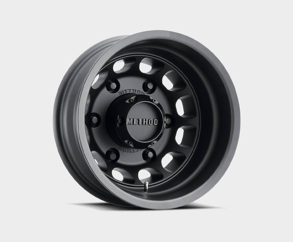 OUTSIDE VAN'S PARAMOUNT SPRINTER – Method Race Wheels