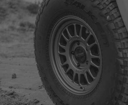 OVERLAND LONG TRAVEL TOYOTA TUNDRA – Method Race Wheels