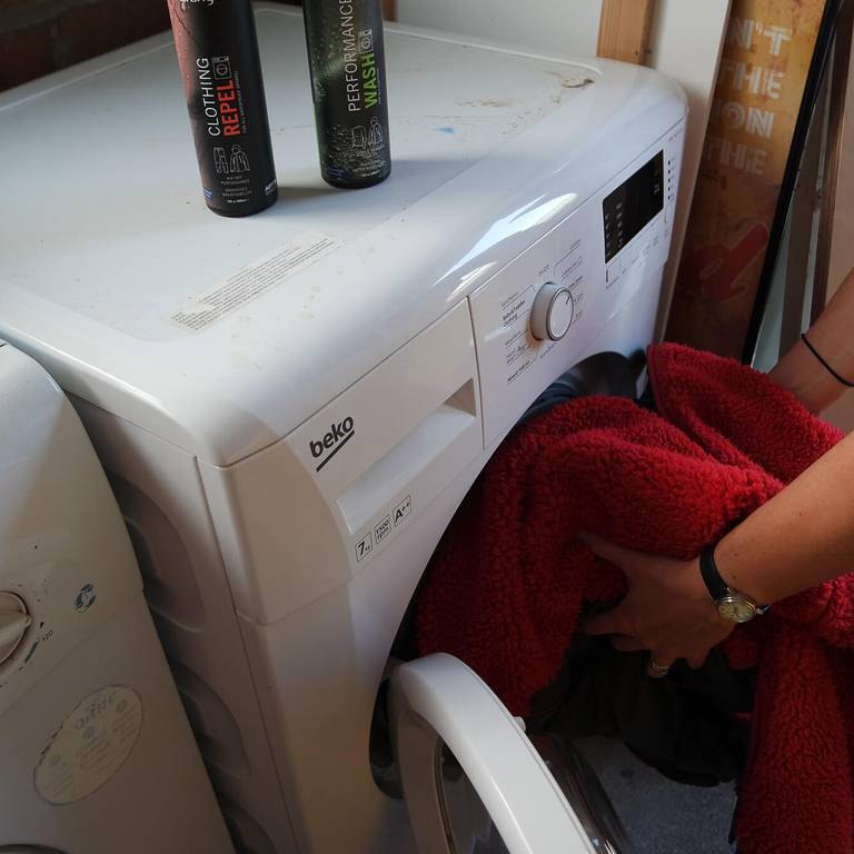 Red Equipment | SUP Life | Red Original Waterproof Changing Robes - A 6 ...