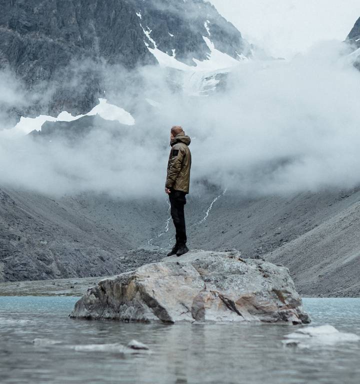 Down Insulation vs Synthetic Insulation: Which Is Best? | ThruDark