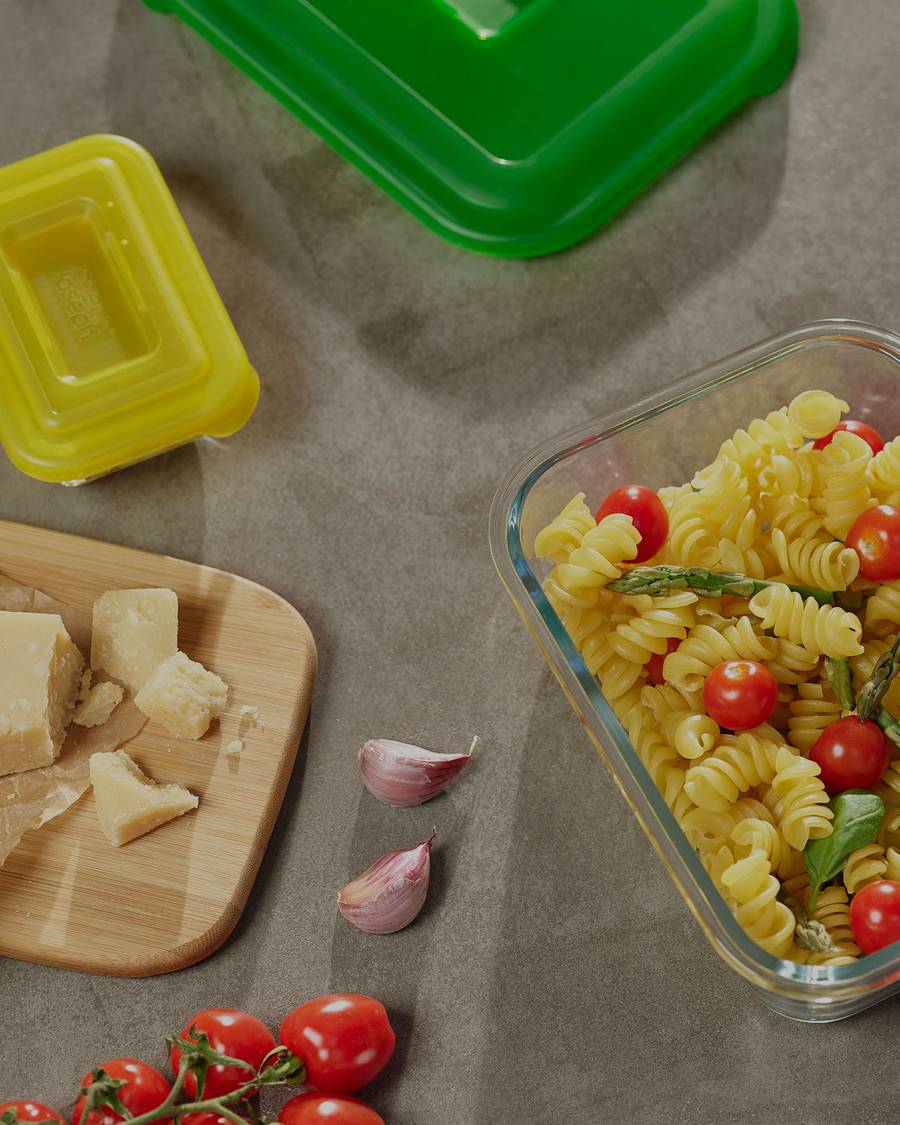 Nest™ Glass Food Storage Set | Joseph Joseph