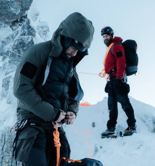 The Layering System: A Guide on How to Layer Clothes – ThruDark