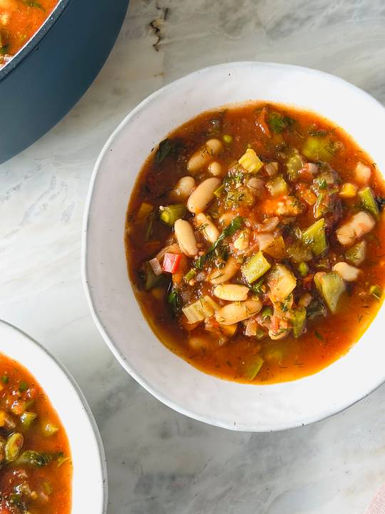 White Bean & Herb Minestrone | Joseph Joseph US