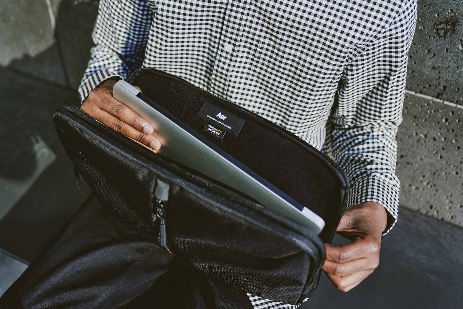 Tech Folio 13" – Aer