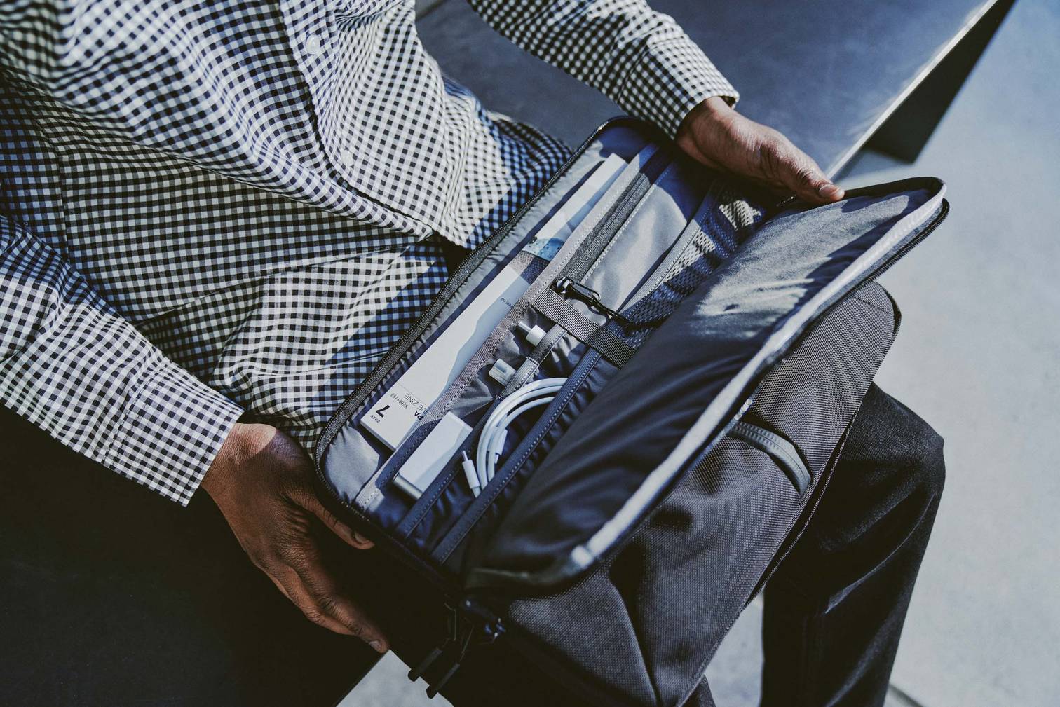 Tech Folio 16" – Aer