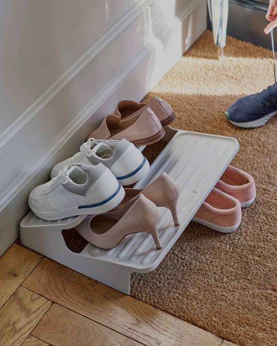 Large Space-saving Shoe Rack - Ecru | Joseph Joseph