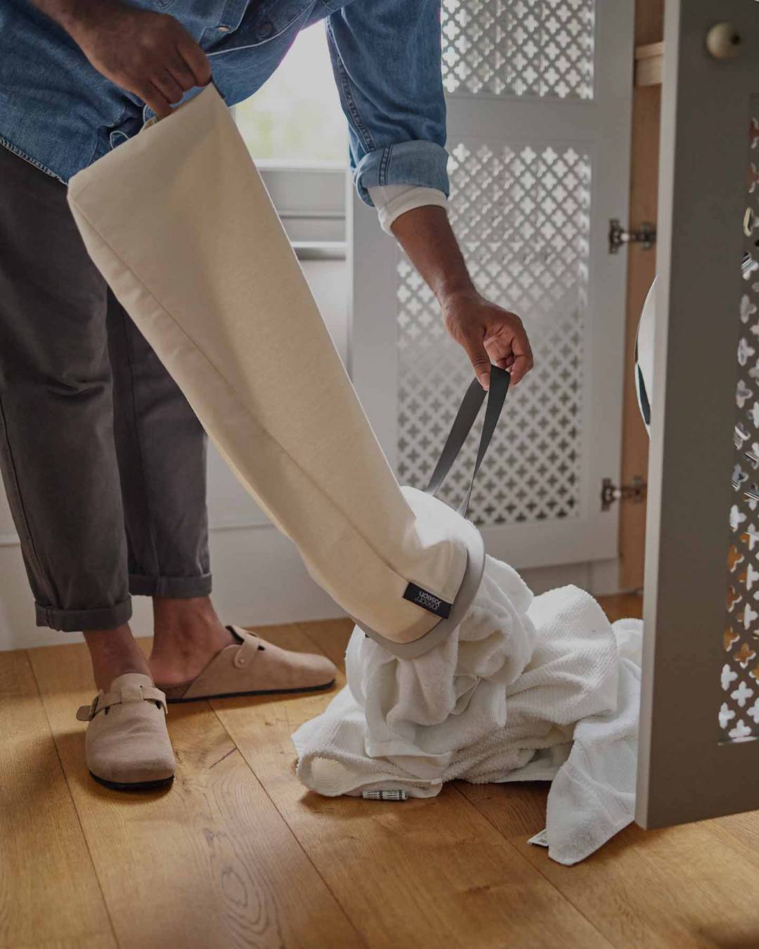 Tota 90L Laundry Separation Basket - Ecru | Joseph Joseph