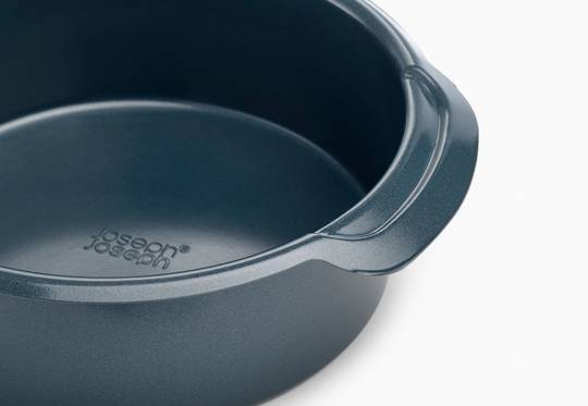 Nest™ Bake 2-piece Blue Round Cake Tin Set | Joseph Joseph UK