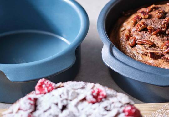 Nest™ Bake 2-piece Blue Round Cake Tin Set | Joseph Joseph UK