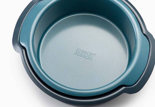 Nest™ Bake 2-piece Blue Round Cake Tin Set | Joseph Joseph UK