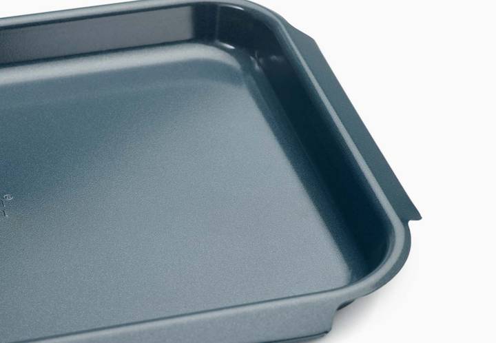 Nest™ Bake 3-piece Blue Baking Tray Set | Joseph Joseph UK