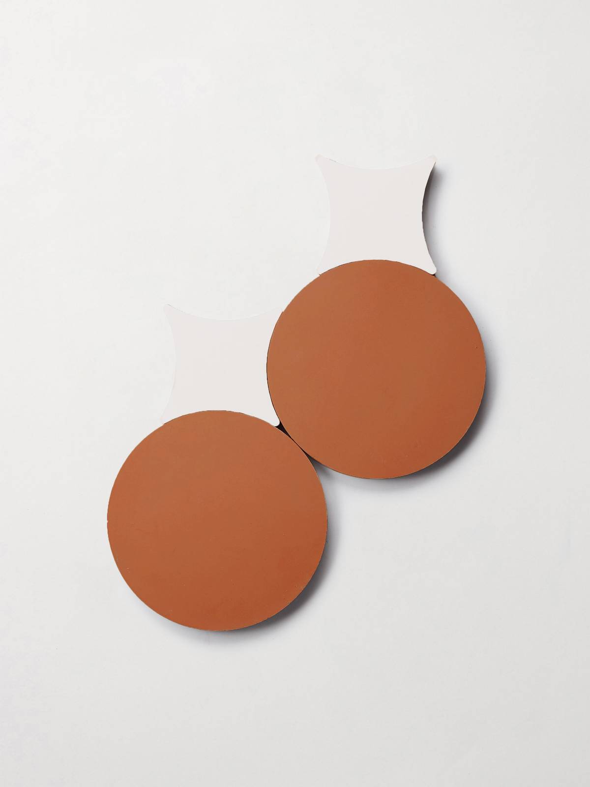 clé | cement | pavimenti | flowerpot circle + white losange – clé tile