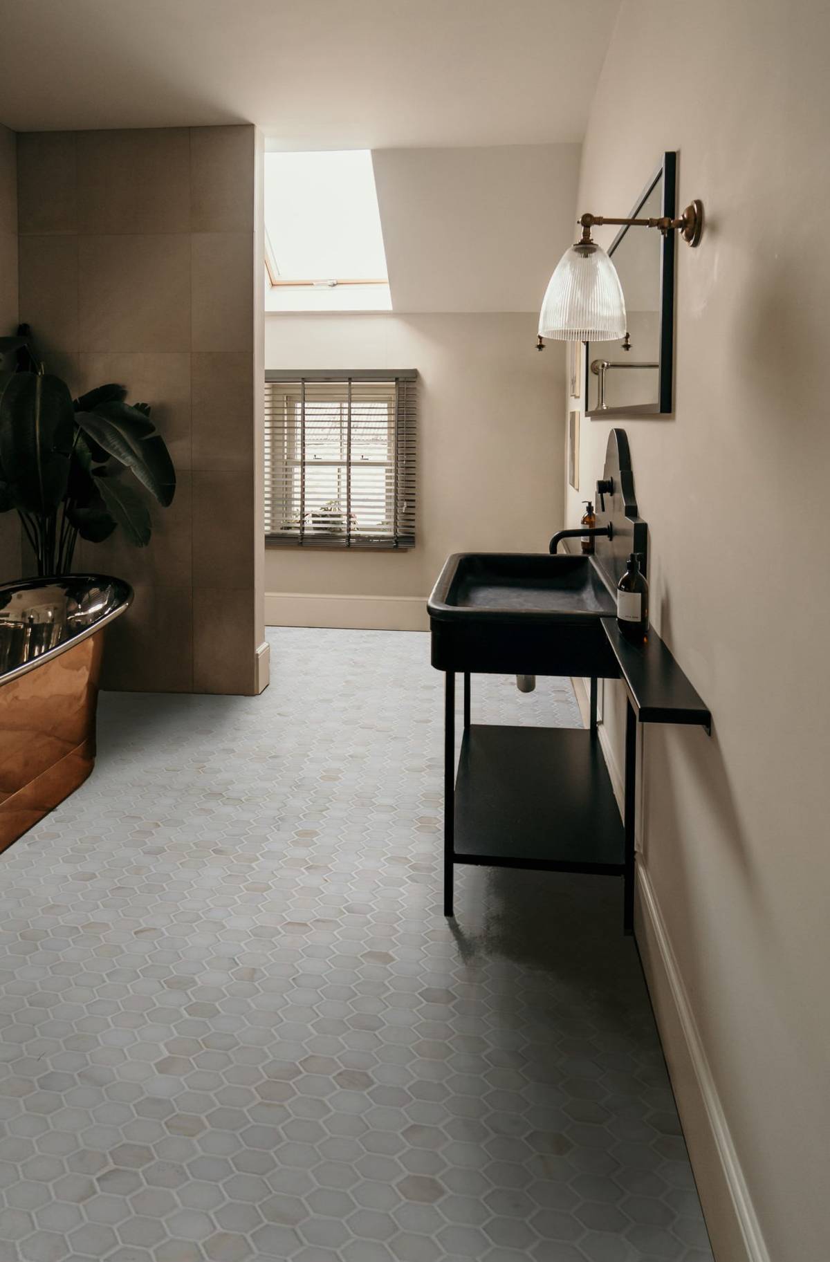 clé calacatta gold | six hex mosaic sheet ~ 5"x5 0.75"x0.375" – clé tile