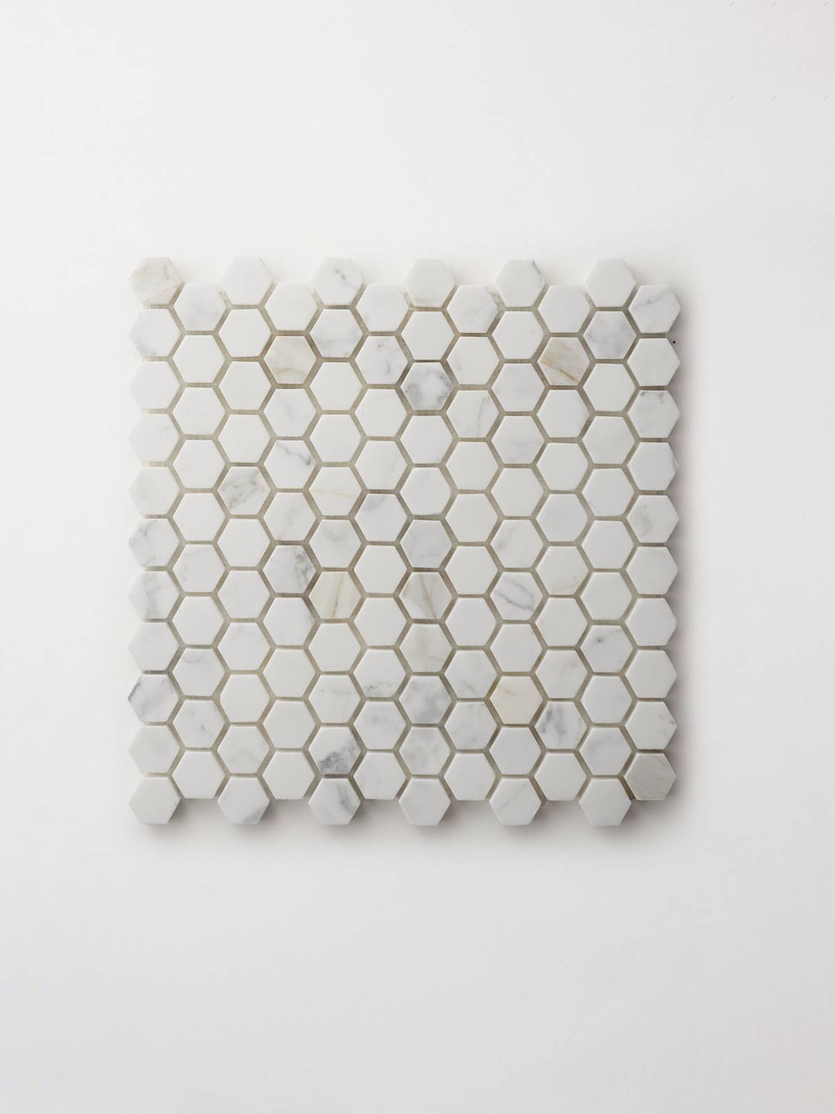 clé calacatta gold | hex mosaic sheet ~ 1"x1 0.125"x0.375" – clé tile