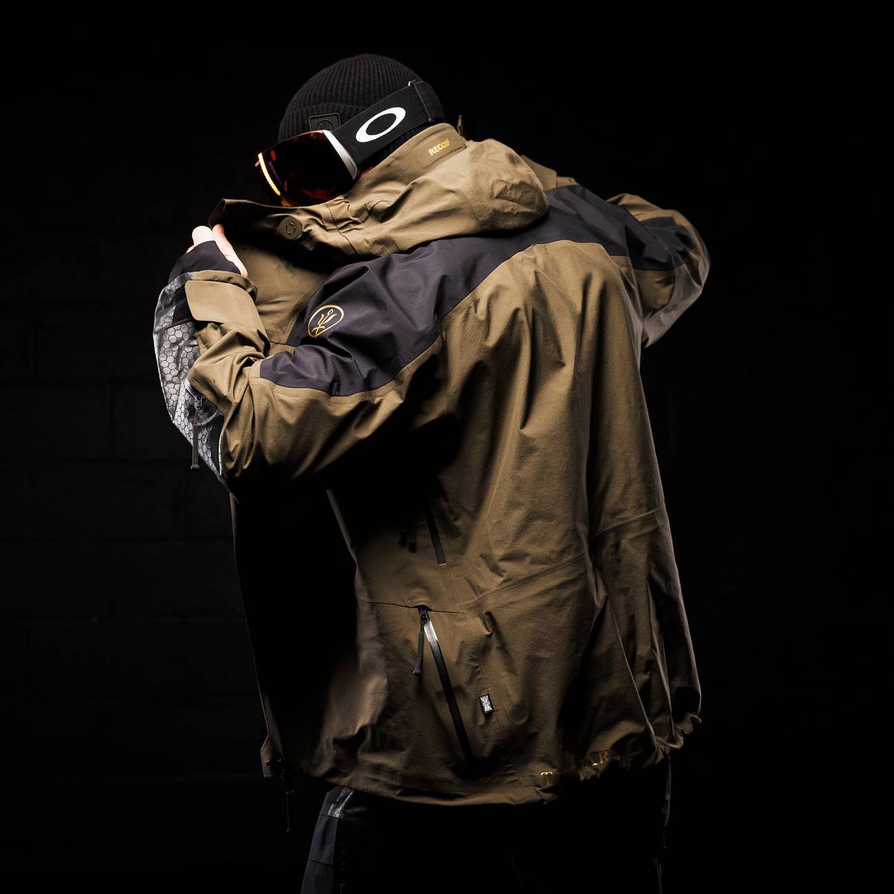 Rōnin Tanto Full Zip Snow Jacket | Rōnin Alpine Sports Coat in Black ...