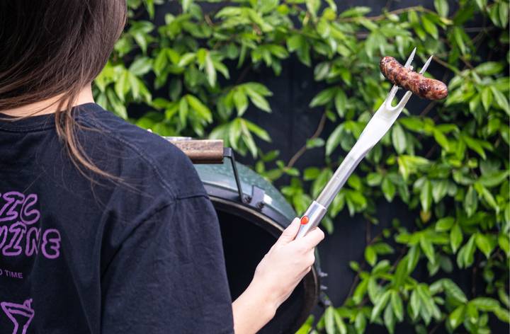 2-in-1 Retractable Grill Tongs with Spatula | Joseph Joseph US