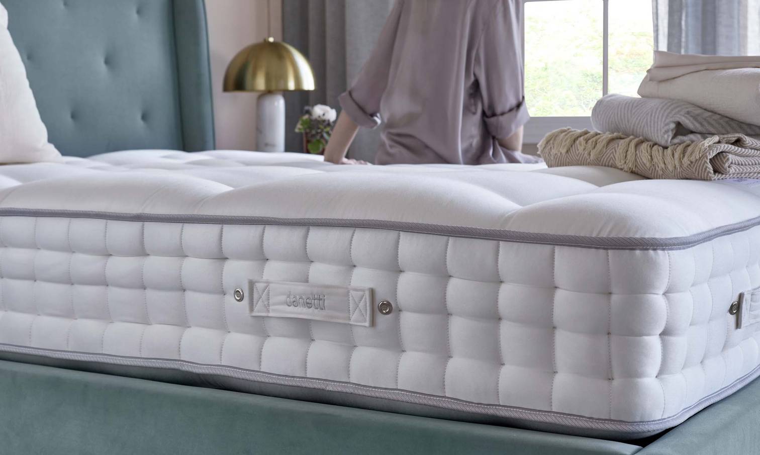 Luxury Comfort 12500 Pocket Spring Medium Super King Mattress by Danetti