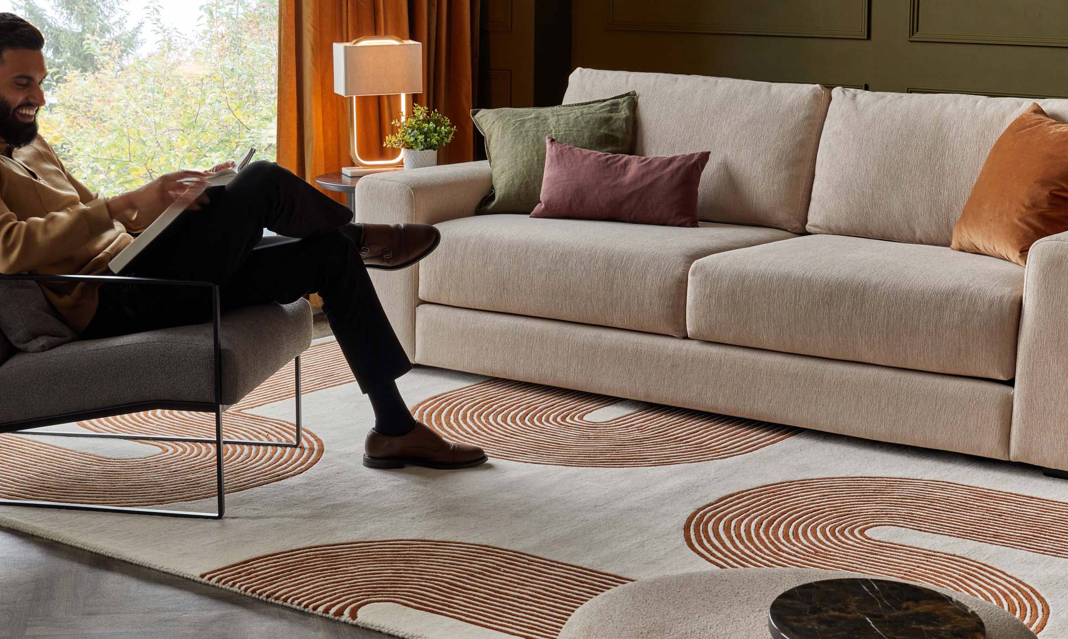 Abstract Lines Large Sculpted Wool Rug Rust and Cream – Danetti