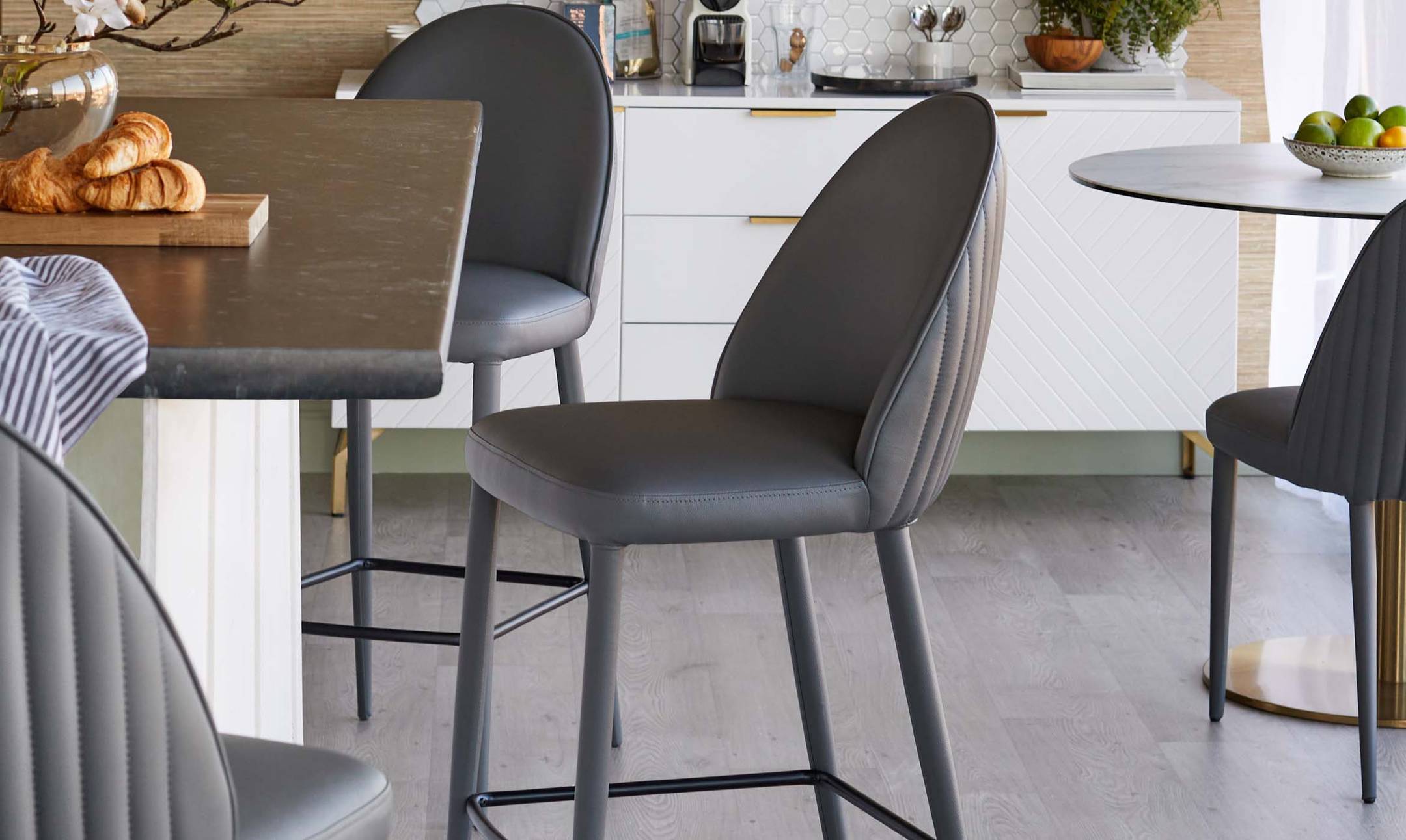 Saylor dark grey faux leather bar stool – Danetti