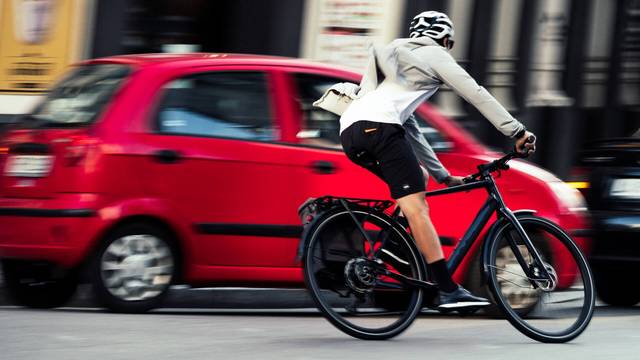 Orbea Vibe H30 EQ Mid 2023 Electric Bike – e-bikeshop.co.uk