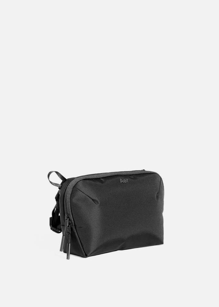 Sling Bags - Travel & Tech Slings – Aer UK