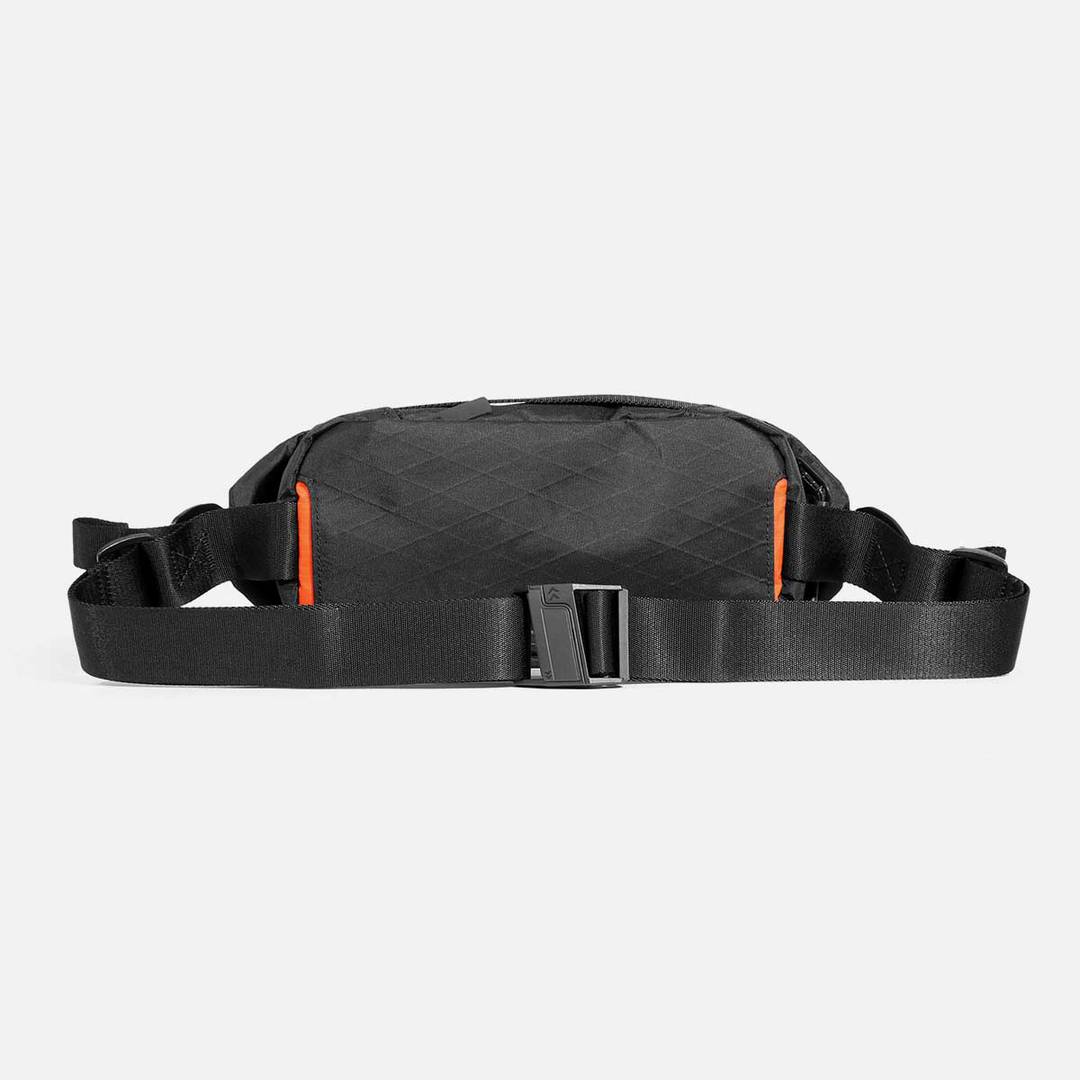 Sling Bags - Travel & Tech Slings – Aer UK