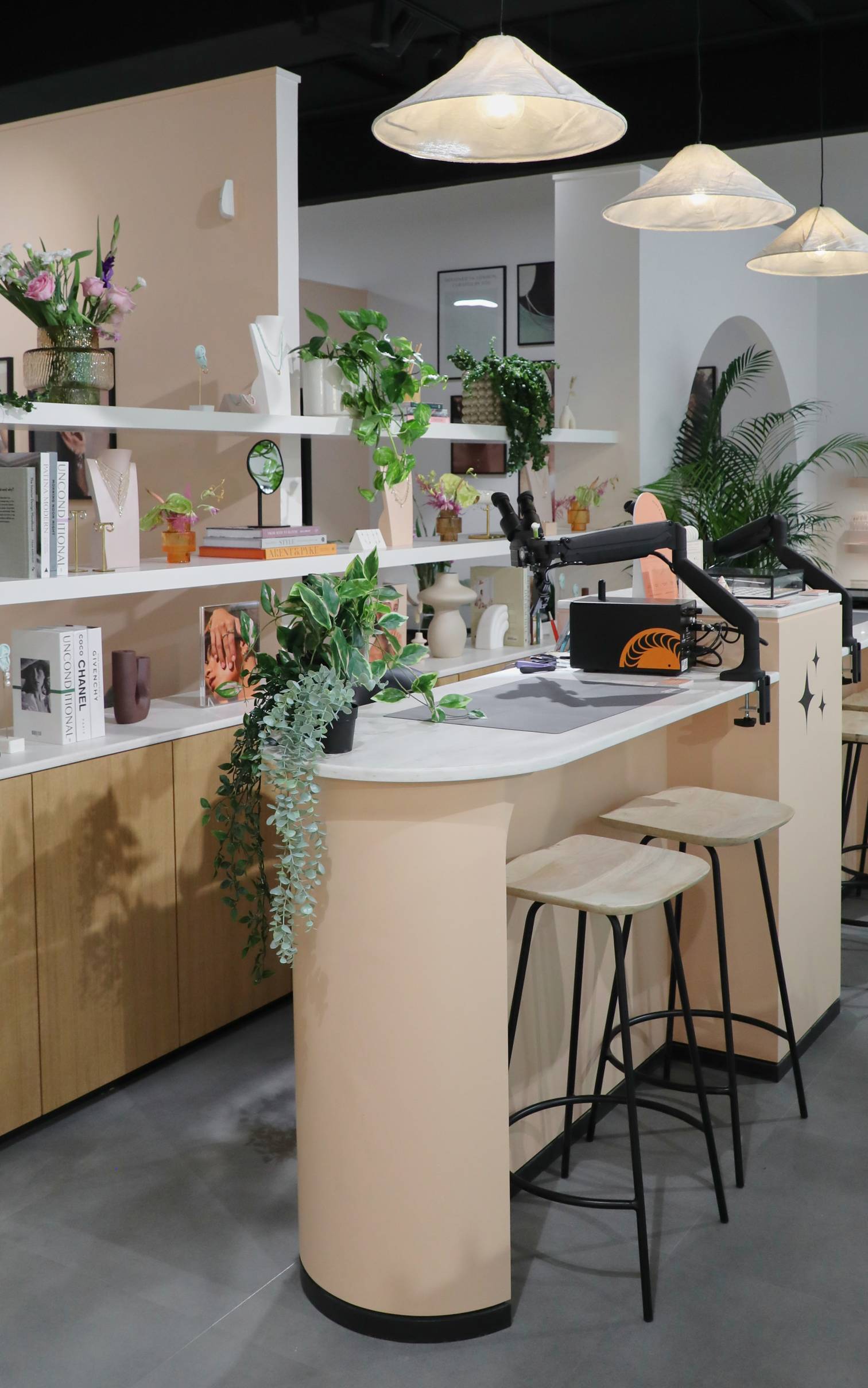 Stores | Astrid & Miyu