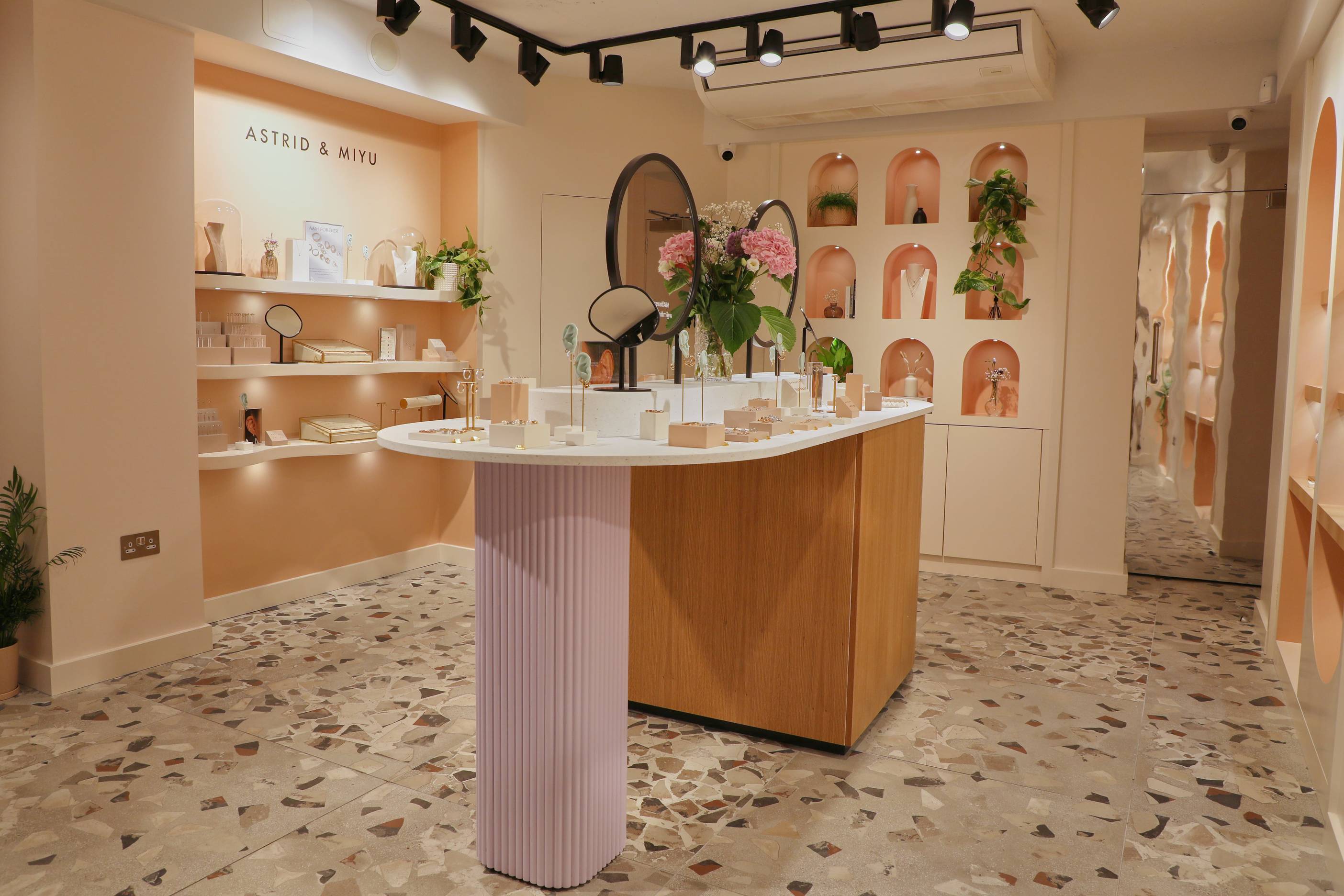 Dublin Boutique | Astrid & Miyu Stores
